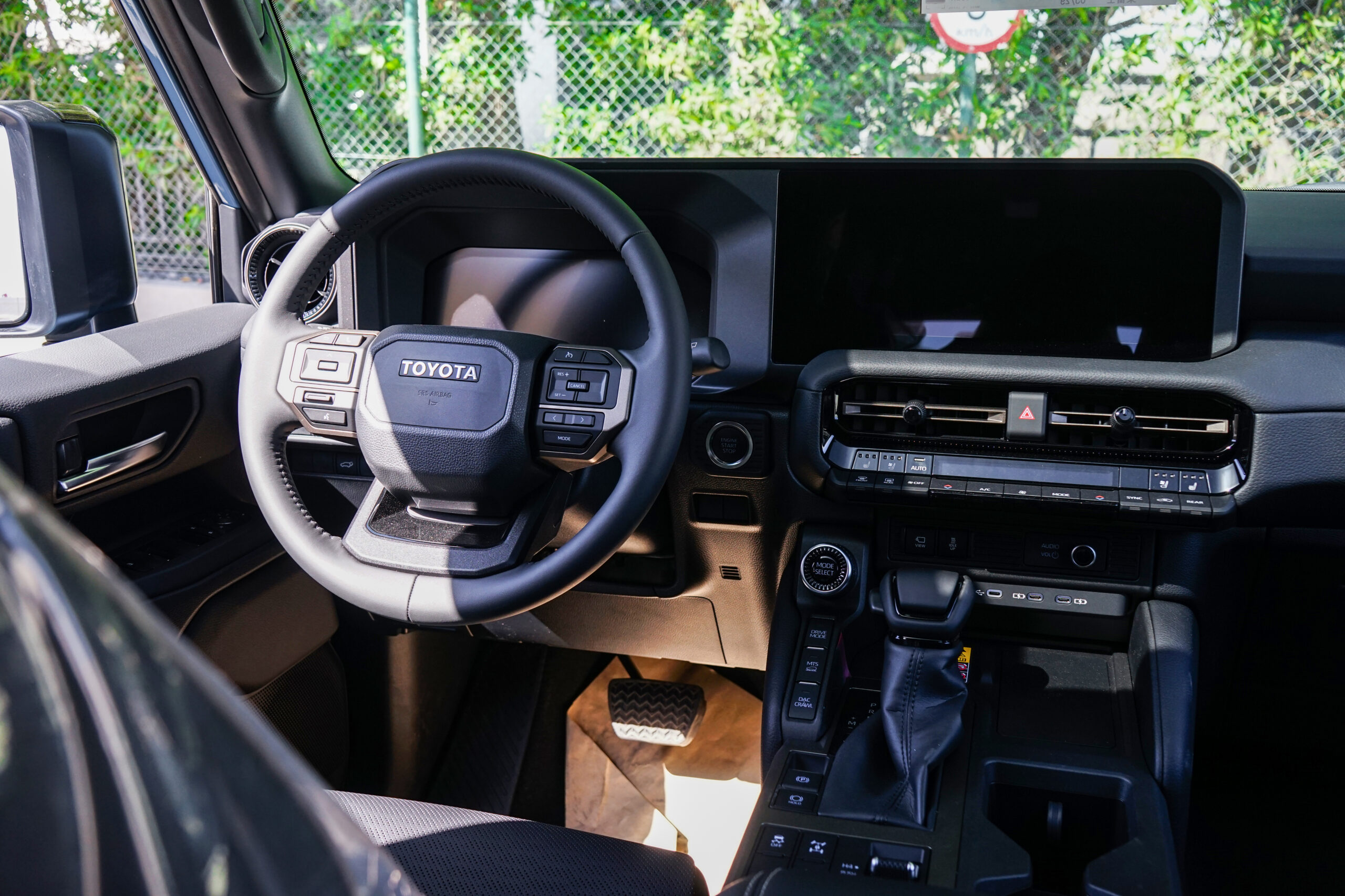 TOYOTA PRADO 250 2.8L DIESEL A/T FIRST EDITION 2024 MODEL – Planet-Sky